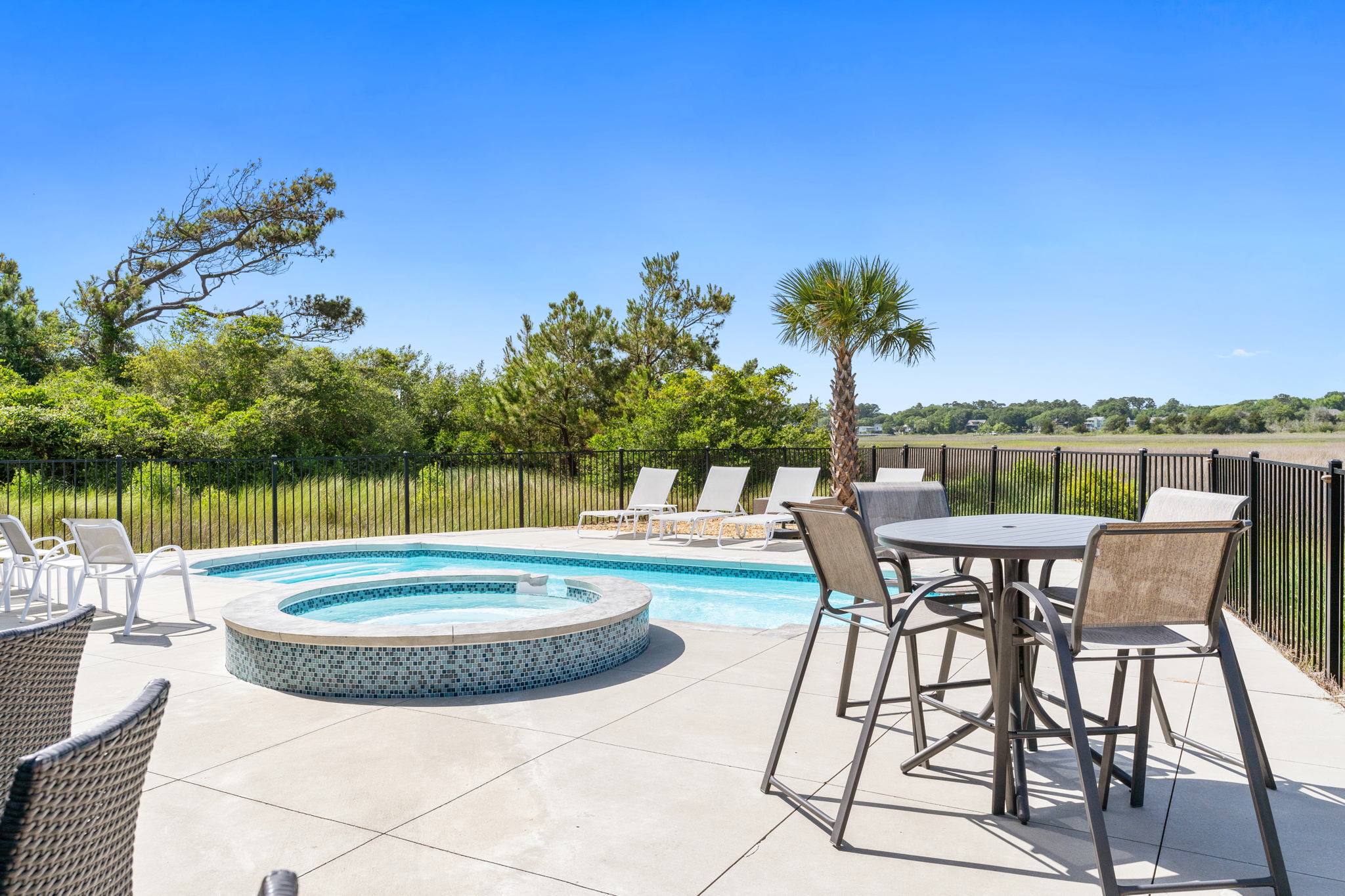 Marsh Mellow: 5 Bdrm 5.5 Beach Home | Coastaway Vacations